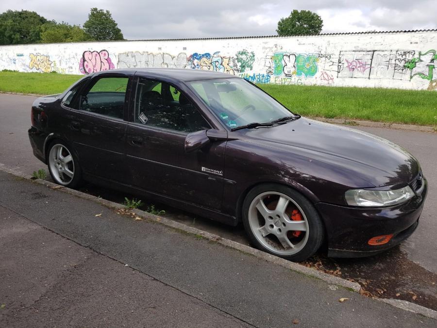 Opel - Vectra Edition 2000 EZ 05/2000