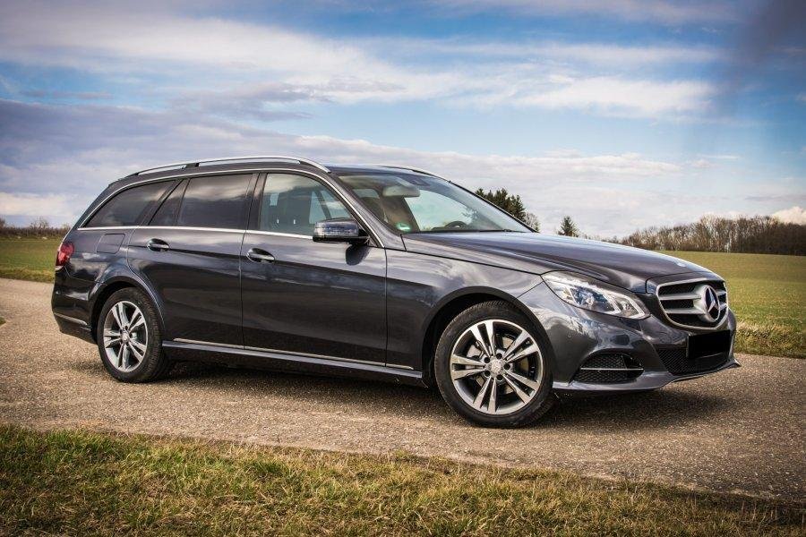 Mercedes-Benz - E-Klasse Avantgarde EZ 01/2016